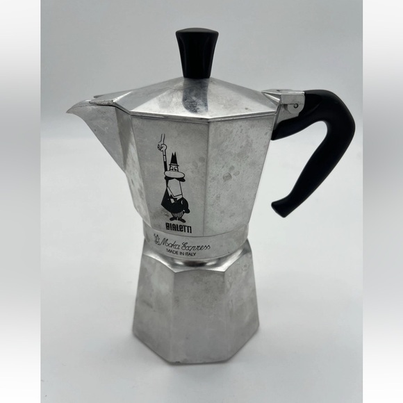 Bialetti | Kitchen | Bialetti 6 Cup Moka Express Stovetop Espresso ...